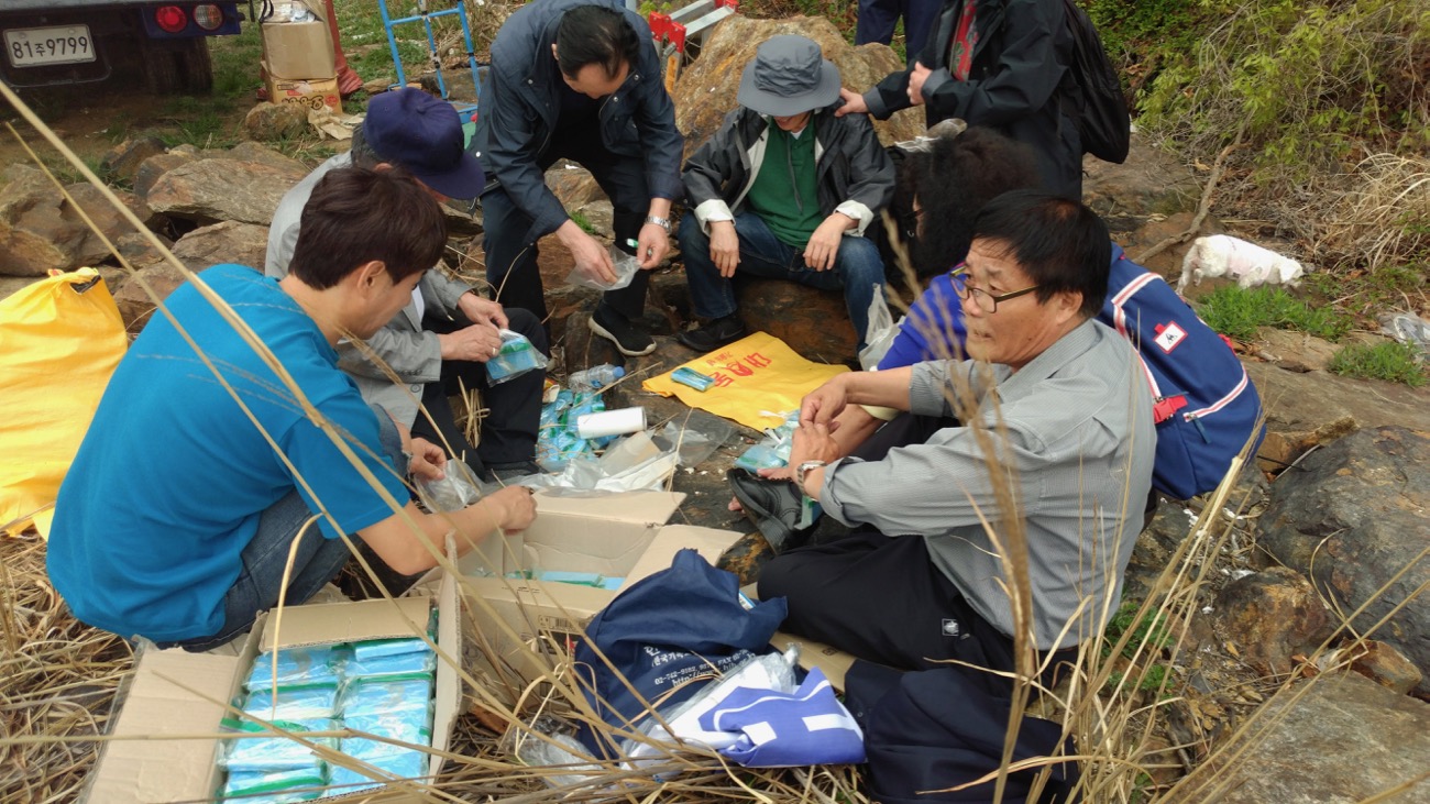 How to do "man-on-the-street" interviews in a foreign country | The ...